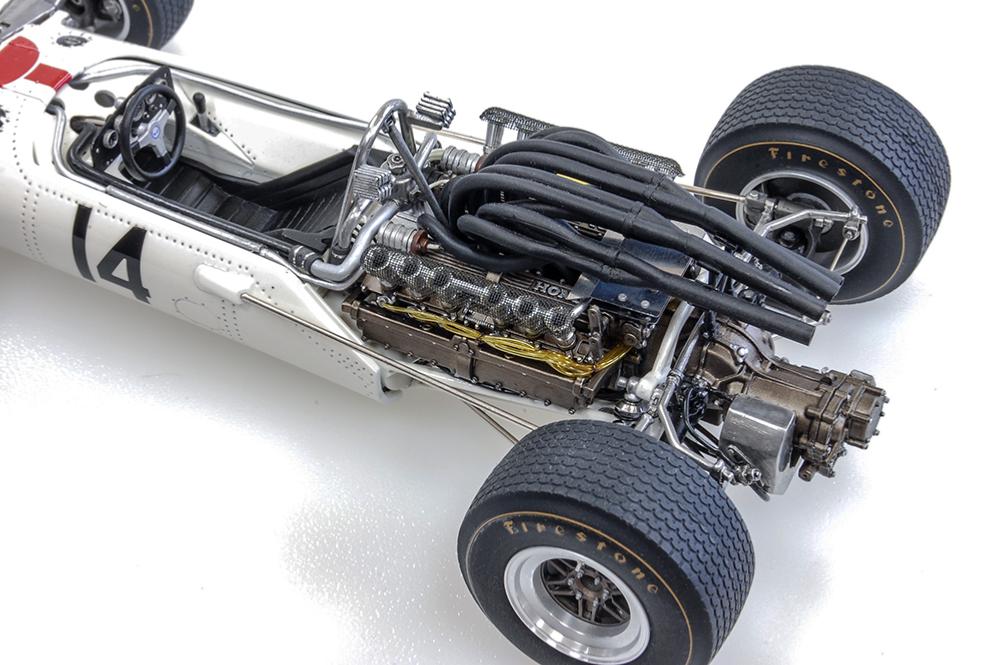 1/20 Maquette en kit HONA RA 300 model factory hiro K320